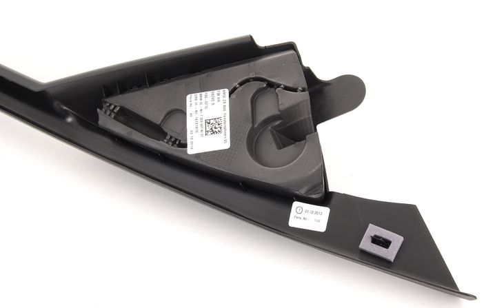 Рамки дверей с местами для ВЧ BMW F30 | Автомобильный установочный центр